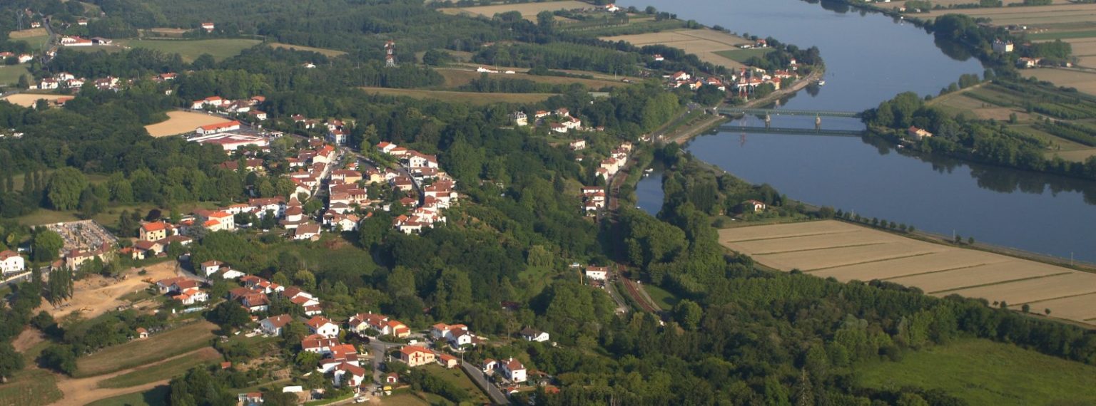 Urt vue aérienne | Bienvenue à Urt